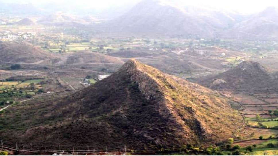 Drones used to plant seeds in Aravalli hills | ஆரவல்லி மலைத் தொடரில் ...