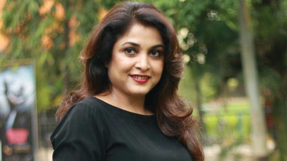 பாகுபலி 'சிவகாமி தேவி' புகழ் ரம்யா கிருஷ்ணனின் சம்பளம் எவ்வளவு தெரியுமா ...