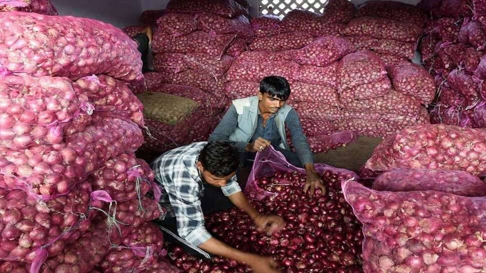 Onion prices will fall further as Government will release 1 lakh tonne buffer stock | Good News ...