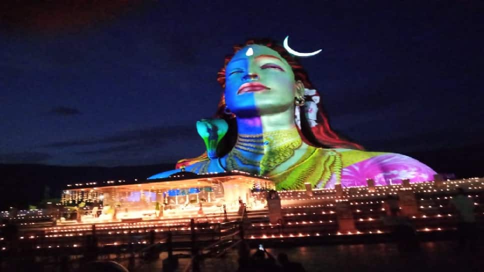 Isha foundation was illuminated on Deepawali | தீப ஒளியில் மிளிர்ந்த ...