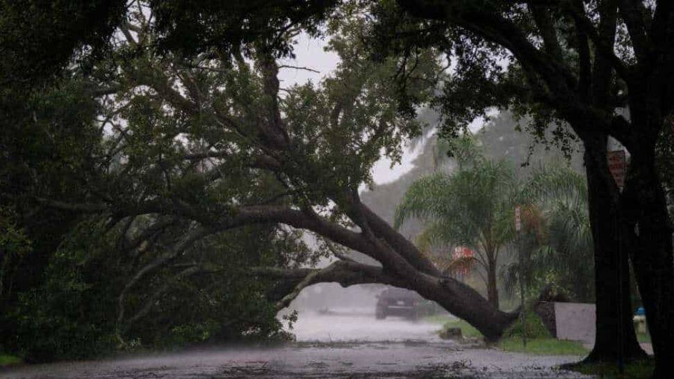 Very Powerful Strom Hurricane Ian causes devastation in Florida ...