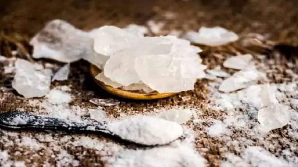 Mix alum with Coconut Oil to get a healthy Hair | இந்த கல்லை ட்ரை ...