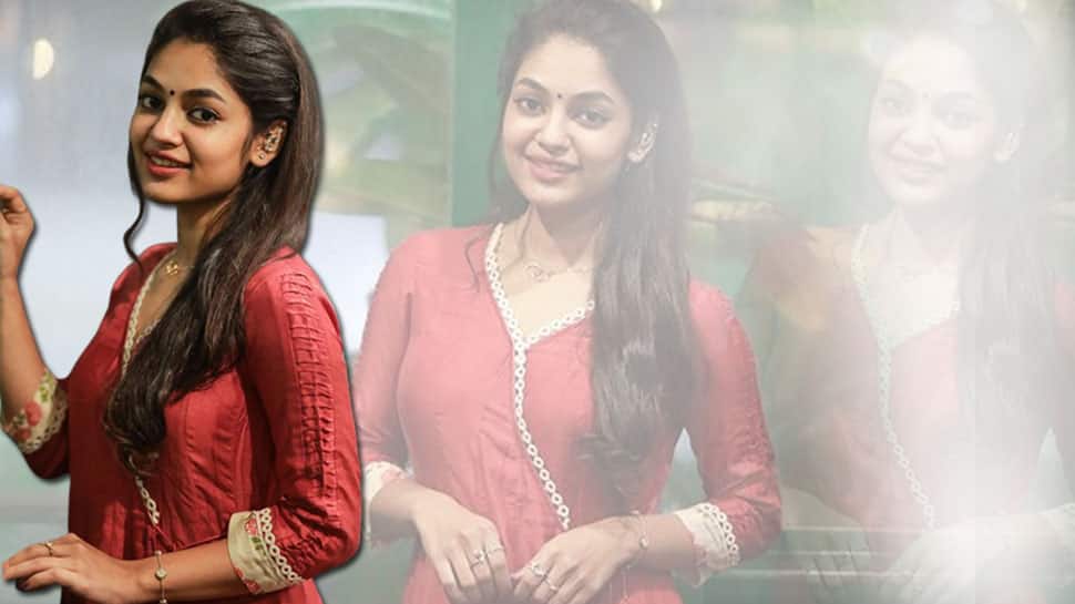 Ivana cute photo | யாரையும் இவ்ளோ அழகா பாக்கல; ‘லவ் டுடே’ இவானாவின் ...