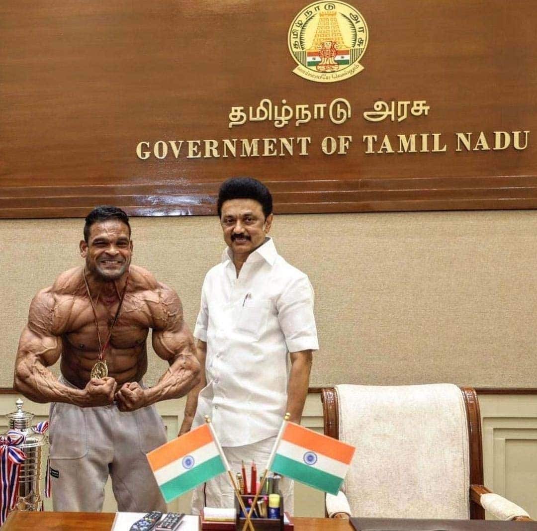 முதலமைச்சர் முன்னாடி போஸ் கொடுத்த ஆணழகன் ராஜேந்திரன் மணி | News in Tamil