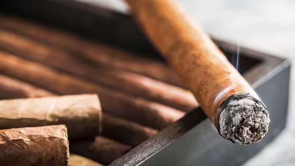 This Prime Minister Used Cigar Before 80 Years Coming To Auction Sooner ...