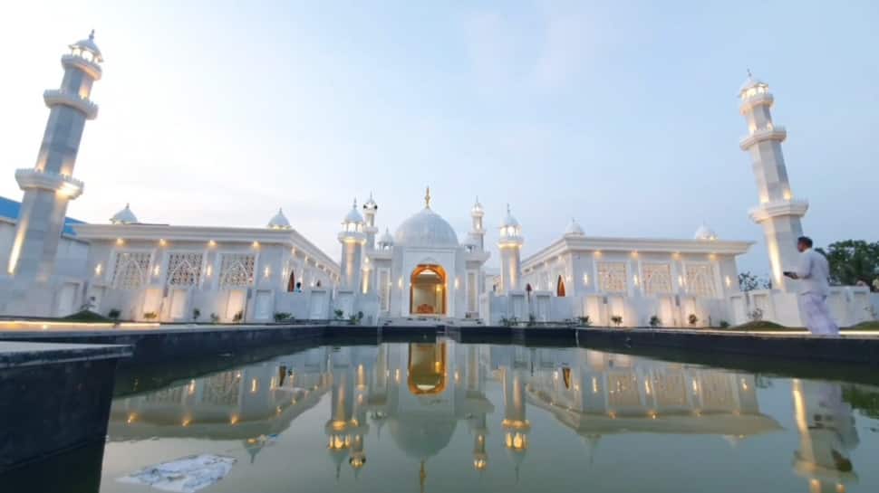 Son Built Taj Mahal For His Late Mother In Thiruvarur See Full Details ...