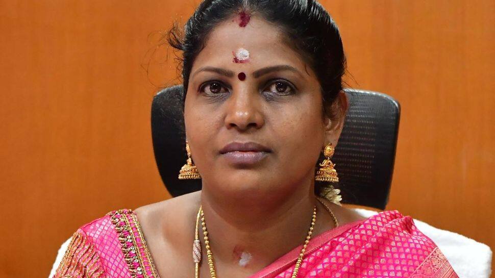 Anti-Corruption Police Raid Dindigul Corporation Commissioner's House ...