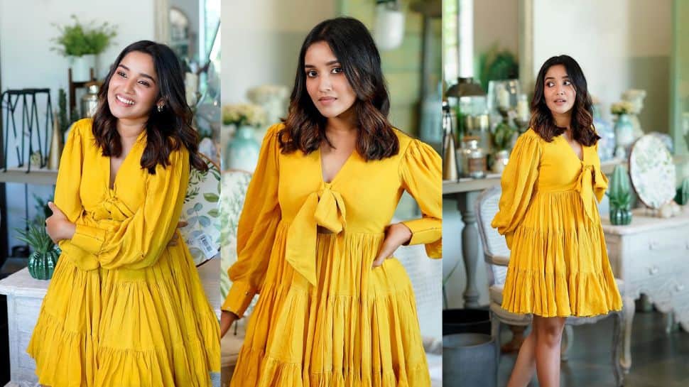 Anikha Surendran New Photoshoot Check Pics | குட்டி நயன்தாராவின் ...