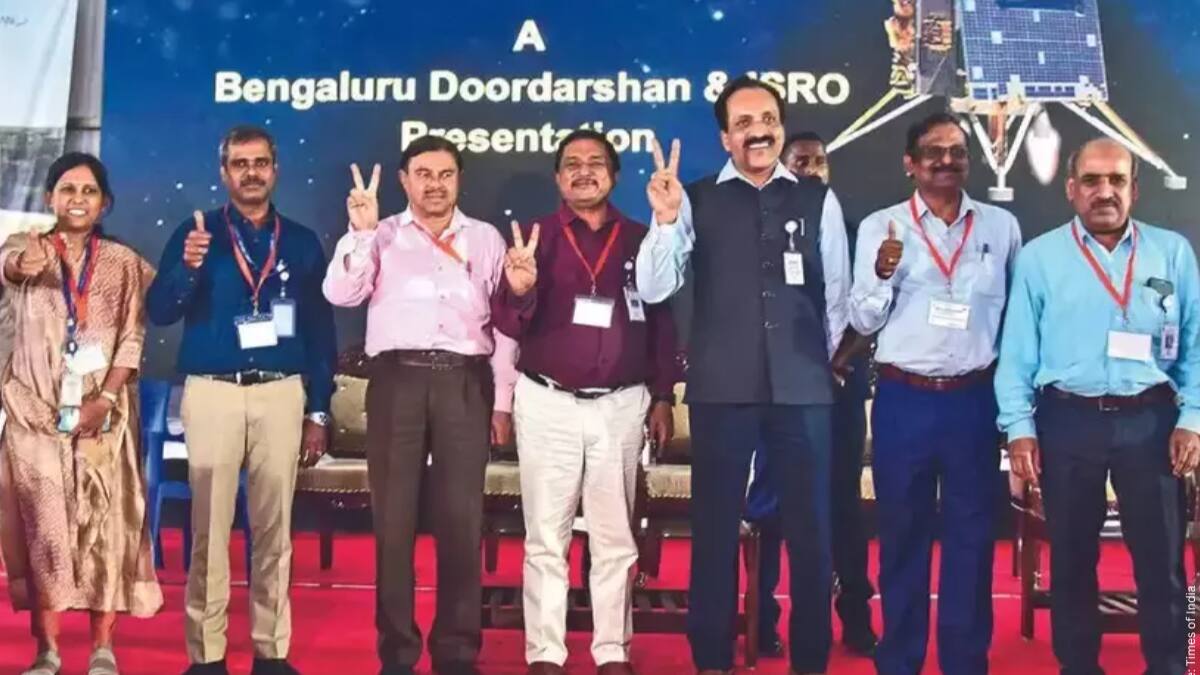 Do You Know How Much Is The Salary Of Isro Scientist | இஸ்ரோவில் வேலை ...