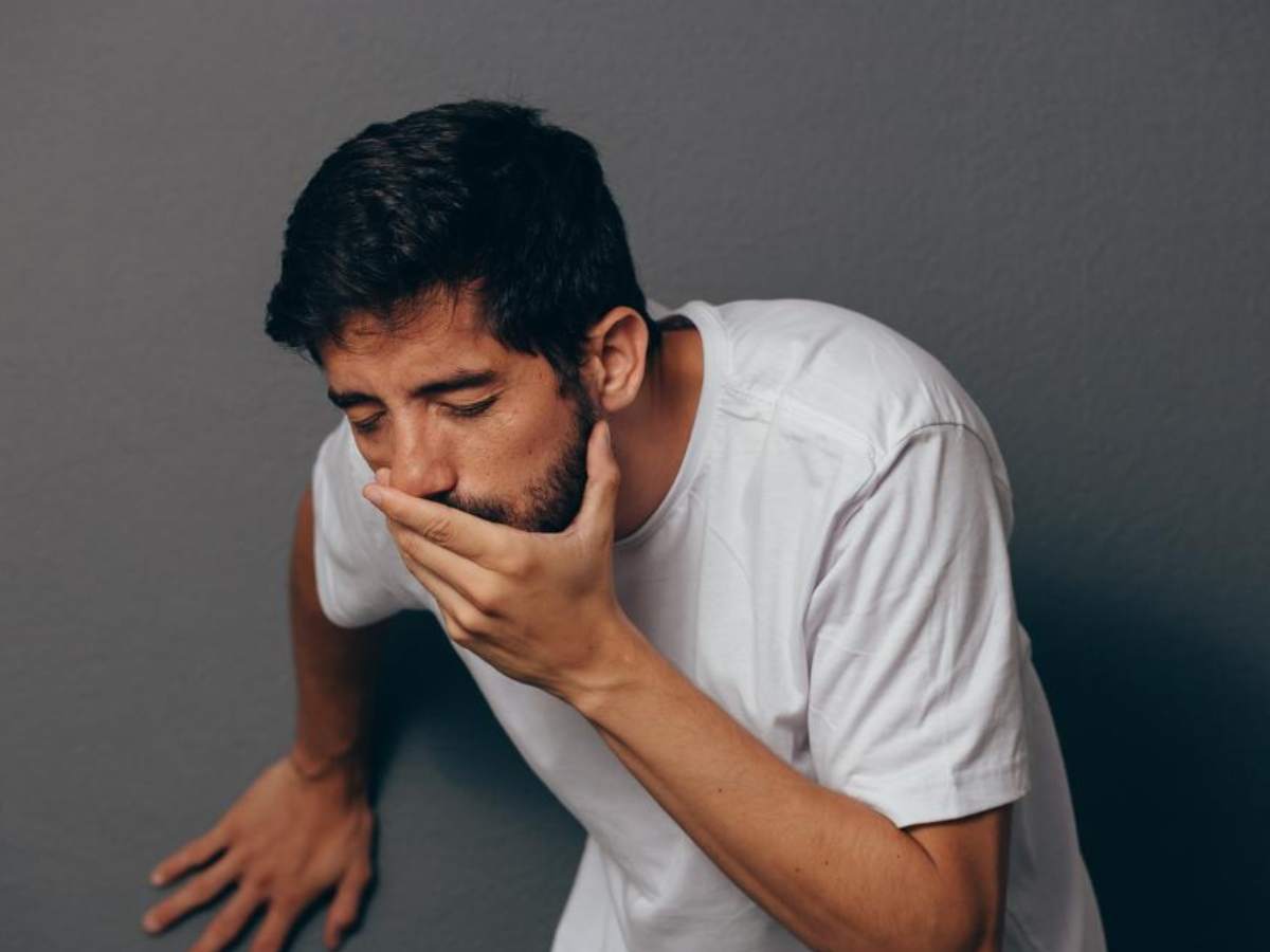 Home Remedies For Stop Vomiting In Long Travel Keep These Things In ...