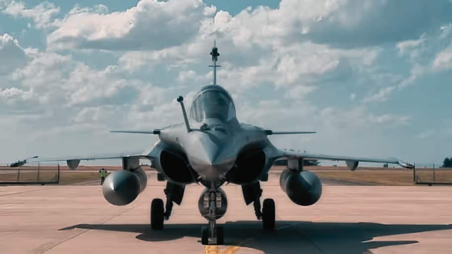 India Signed With France To Buy 26 Rafale M Fighter Jets Rs 63000 Crore ...