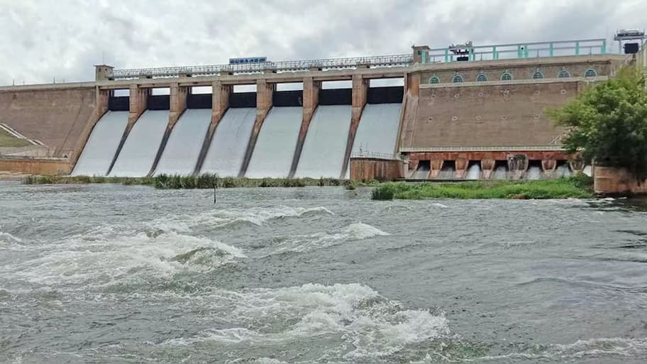 Vaigai Dam Risen 69 Feet Third Level Flood Warning Has Been Issued For ...