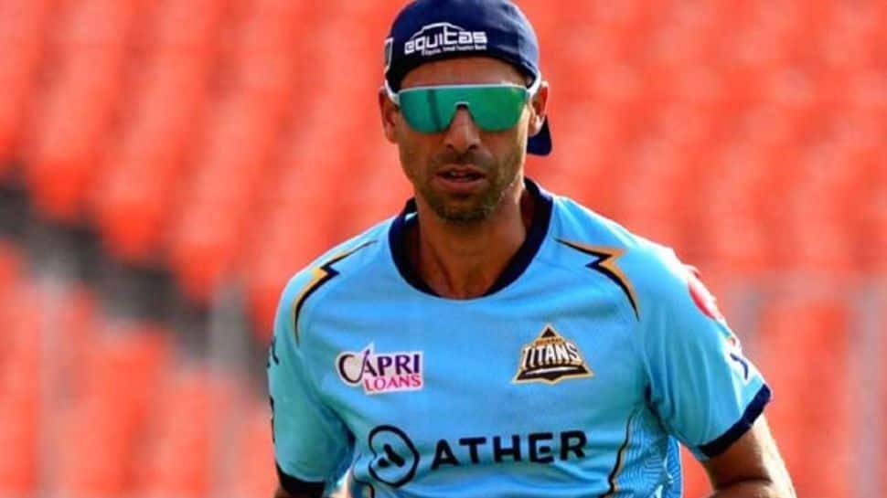 List Of Head Coaches Of 10 Teams For Ipl 2026 Kkr Rr Change And Same ...