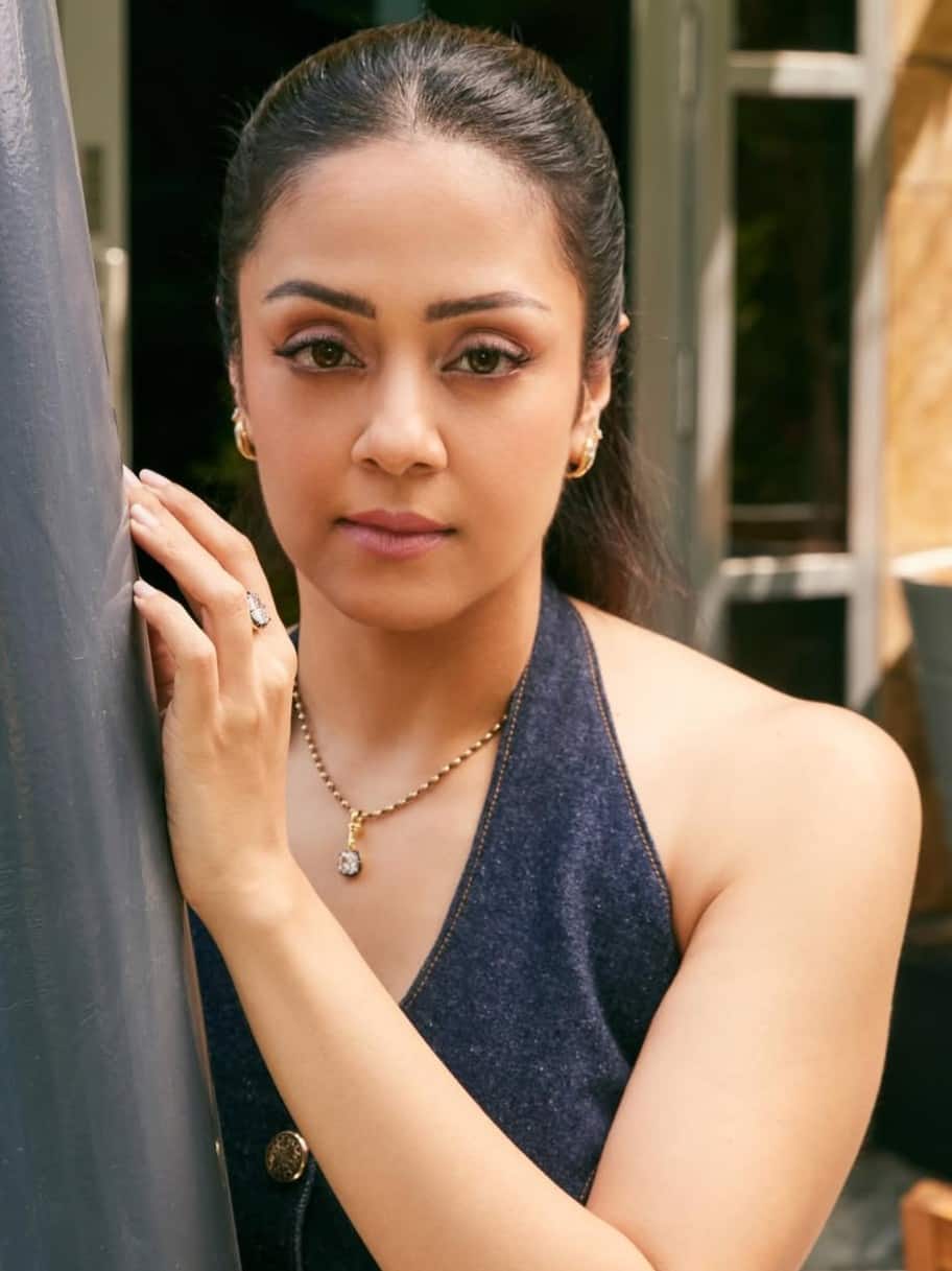 Actress Jyothika Shares Her Latest Stylish Photos After Massive Weight ...